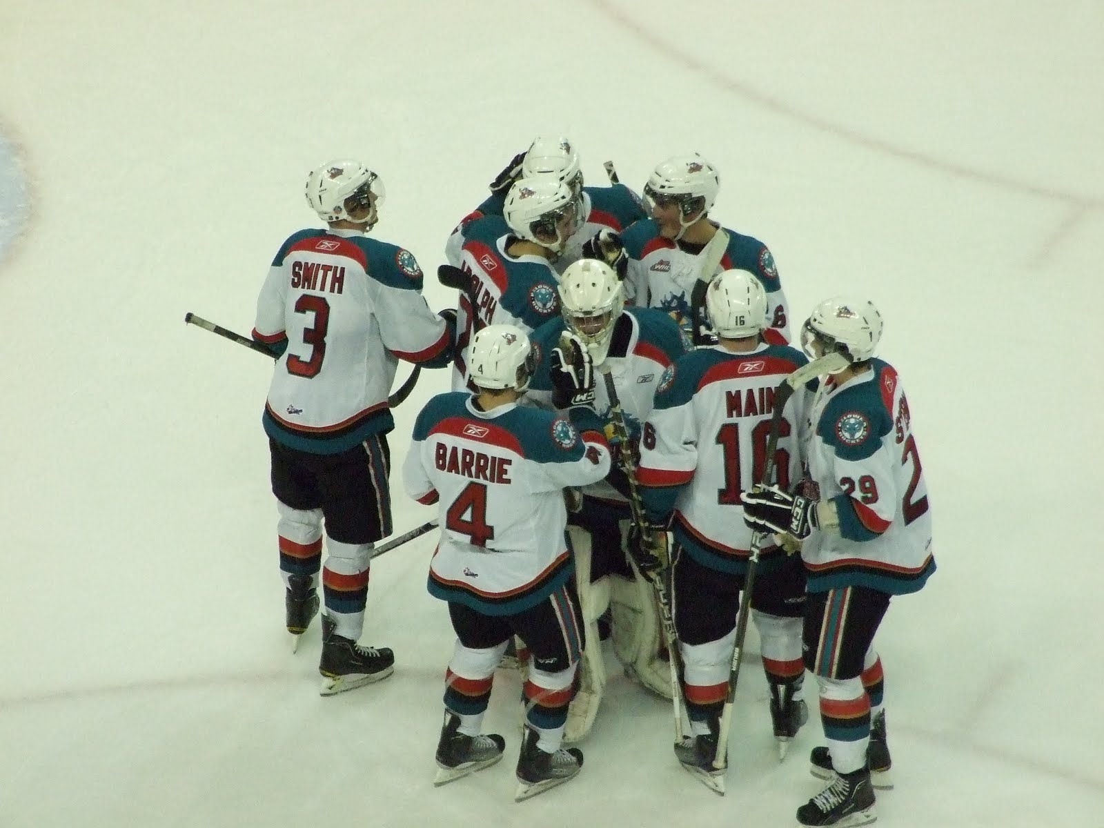 Regan's Rant: Cuthbert earns first WHL coaching win!