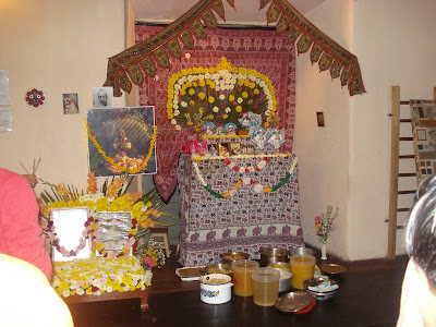 LA FAMILIA DE SOMAKA MAHARAJ: VYASA PUJA DE SOMAKA MAHARAJ EN LIMA Y ...