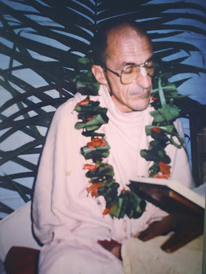 LA FAMILIA DE SOMAKA MAHARAJ: NUEVA NARADAVAN ( 2 PARTE ) de Jay ...