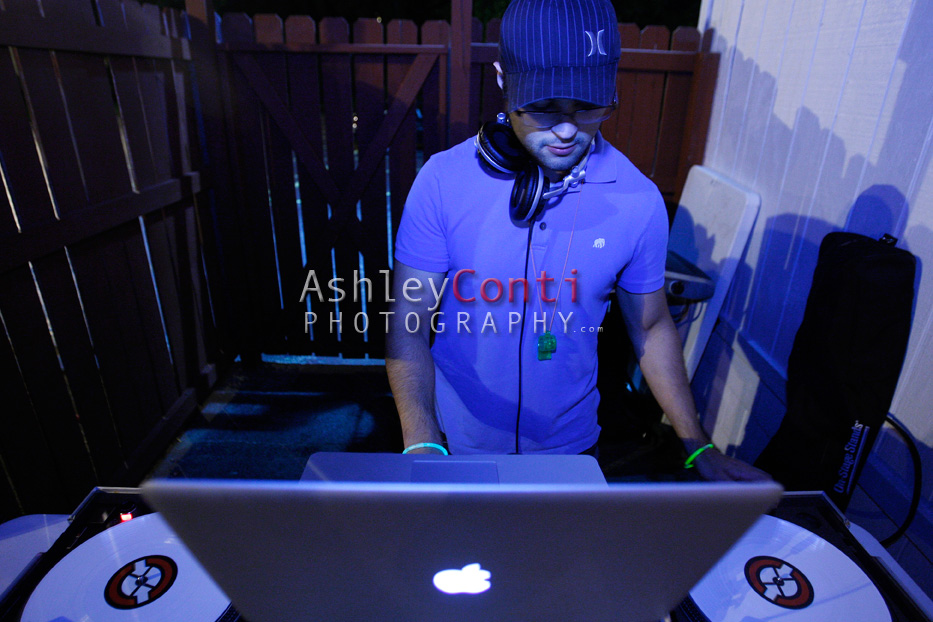 Ashley L. Conti Photo Blog: DJ Addison:Pal Joey's