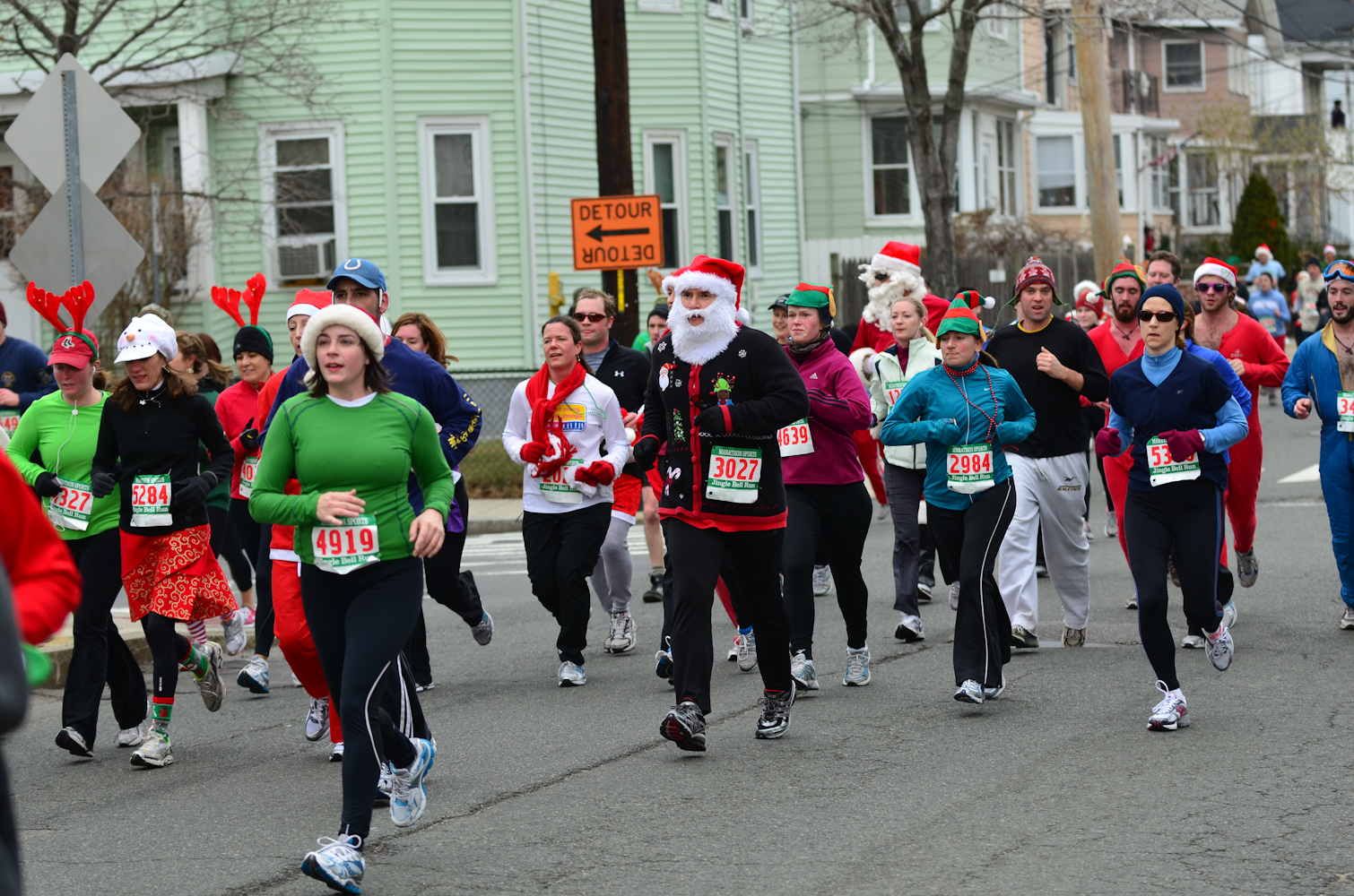 Little French Cat Musings: At the 4th Somerville Jingle Bell 5K Run ...