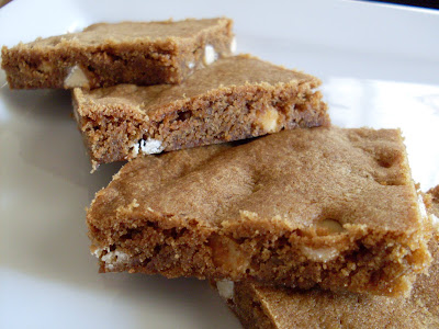 Liesl's Confection Dissection: Gingerbread White Chocolate Blondies