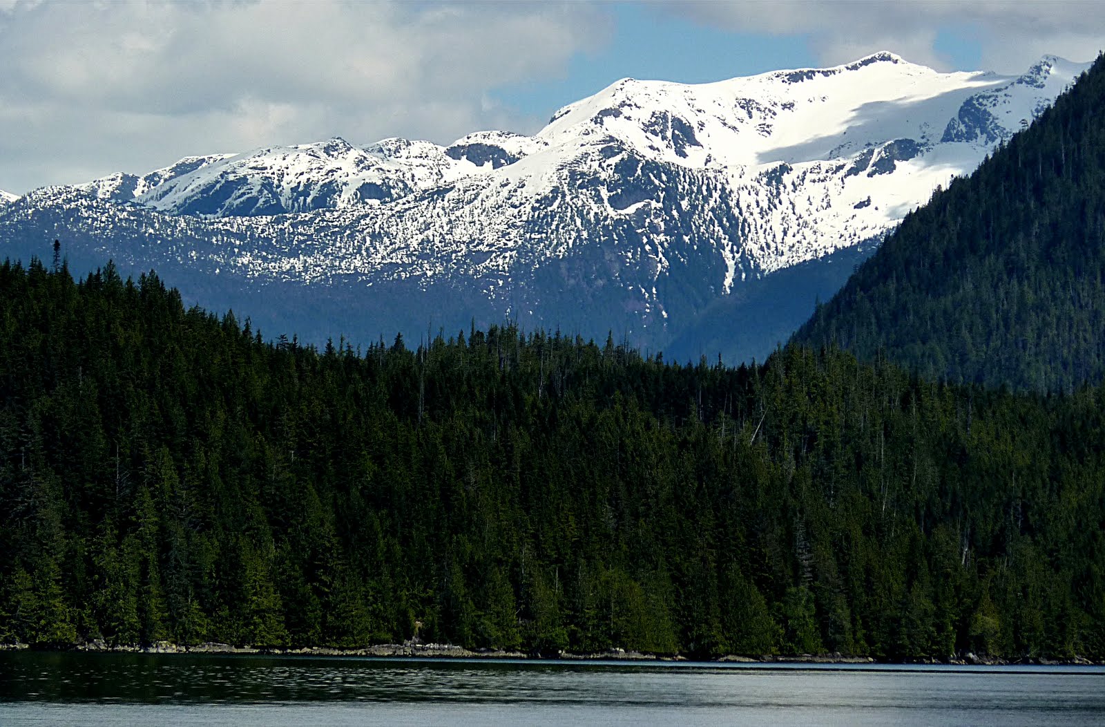 m/v WILD BLUE Cruising Blog: #7 Echo Bay and Sullivan Bay