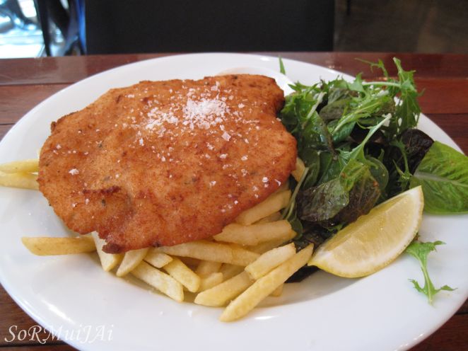 The always hungry SoRMuiJAi: Martin Place Bar