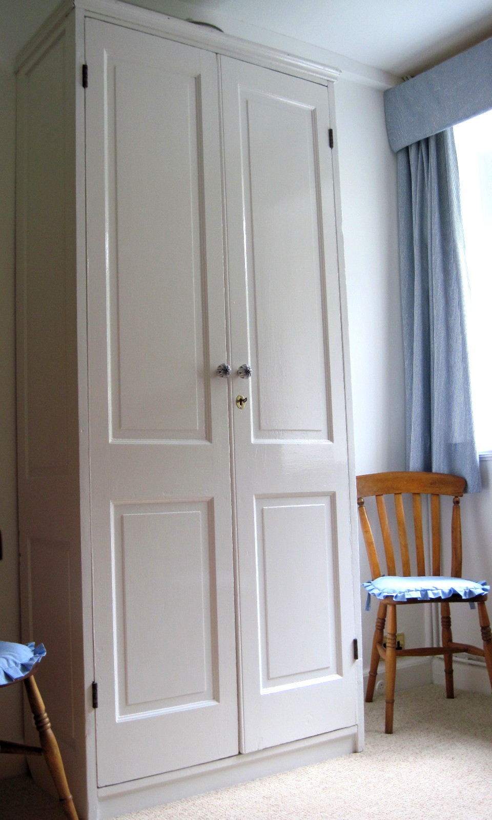 Flutterby Patch: Cupboard love