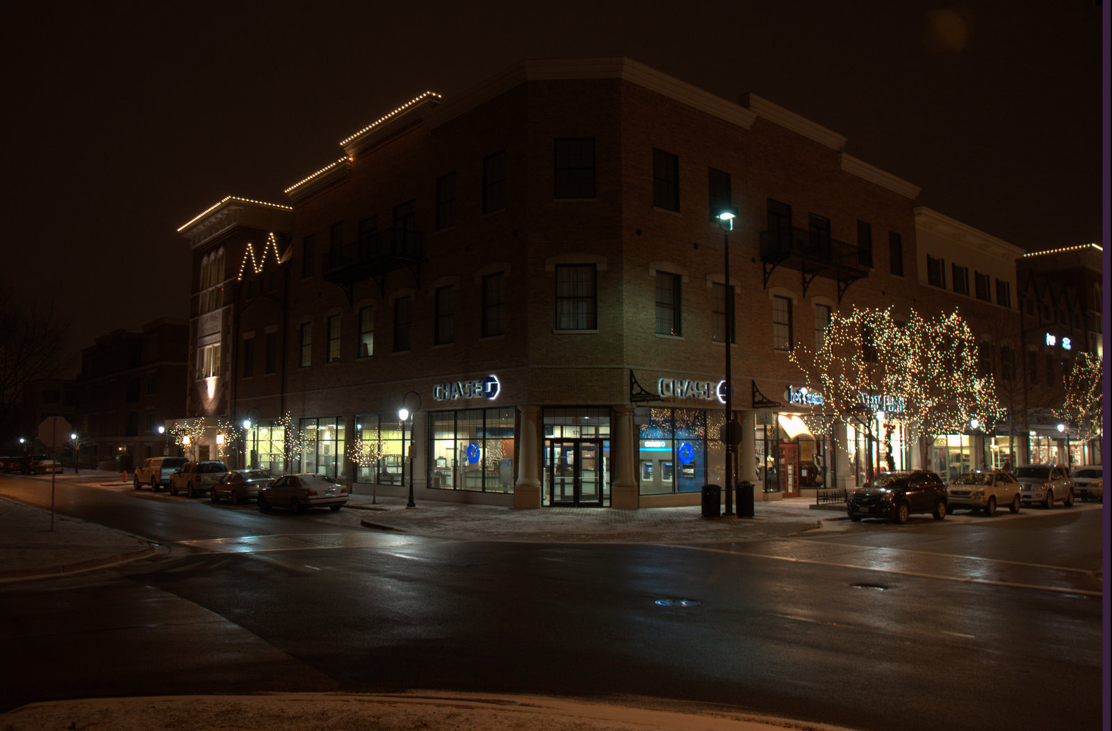 Downtown Naperville from the Sidewalks: Friday Jan 7, 2011