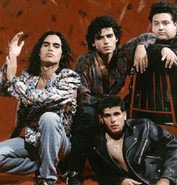 La cumbre del rock: Arena Hash