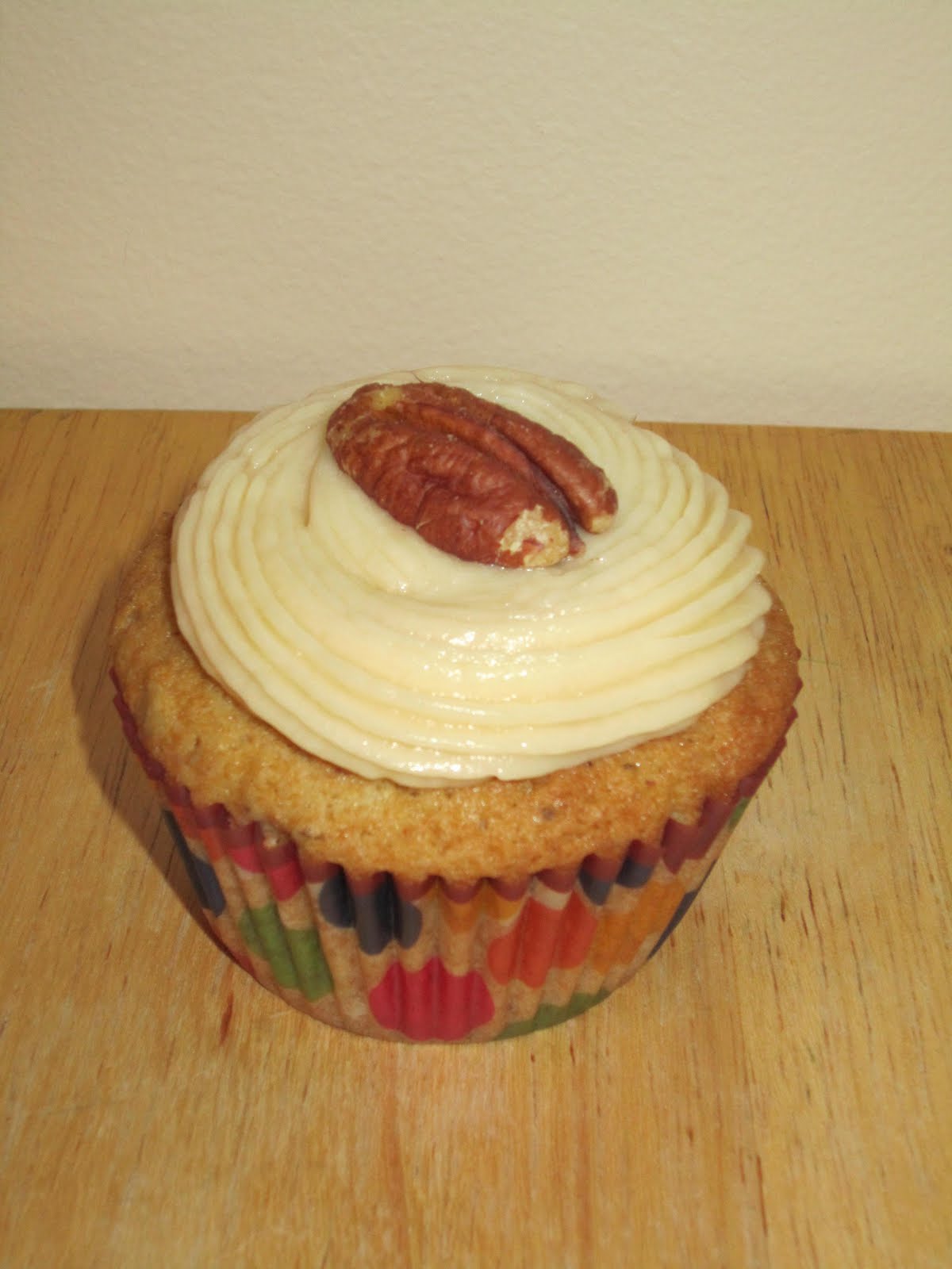 Sweet Tooth Lulu Butter Pecan Cupcakes With Caramel Buttercream Frosting