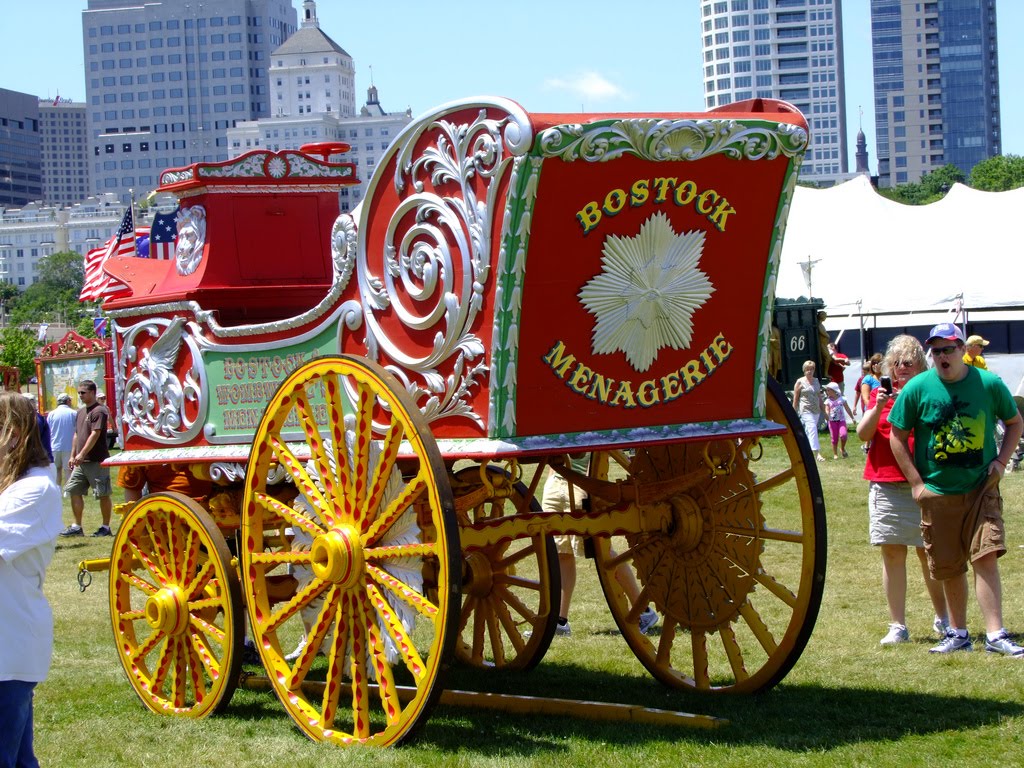 The Circus "NO SPIN ZONE": British Royal Coach--The Bostock CWM