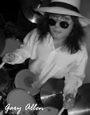 A Different Drummer: Gary Allen Biography