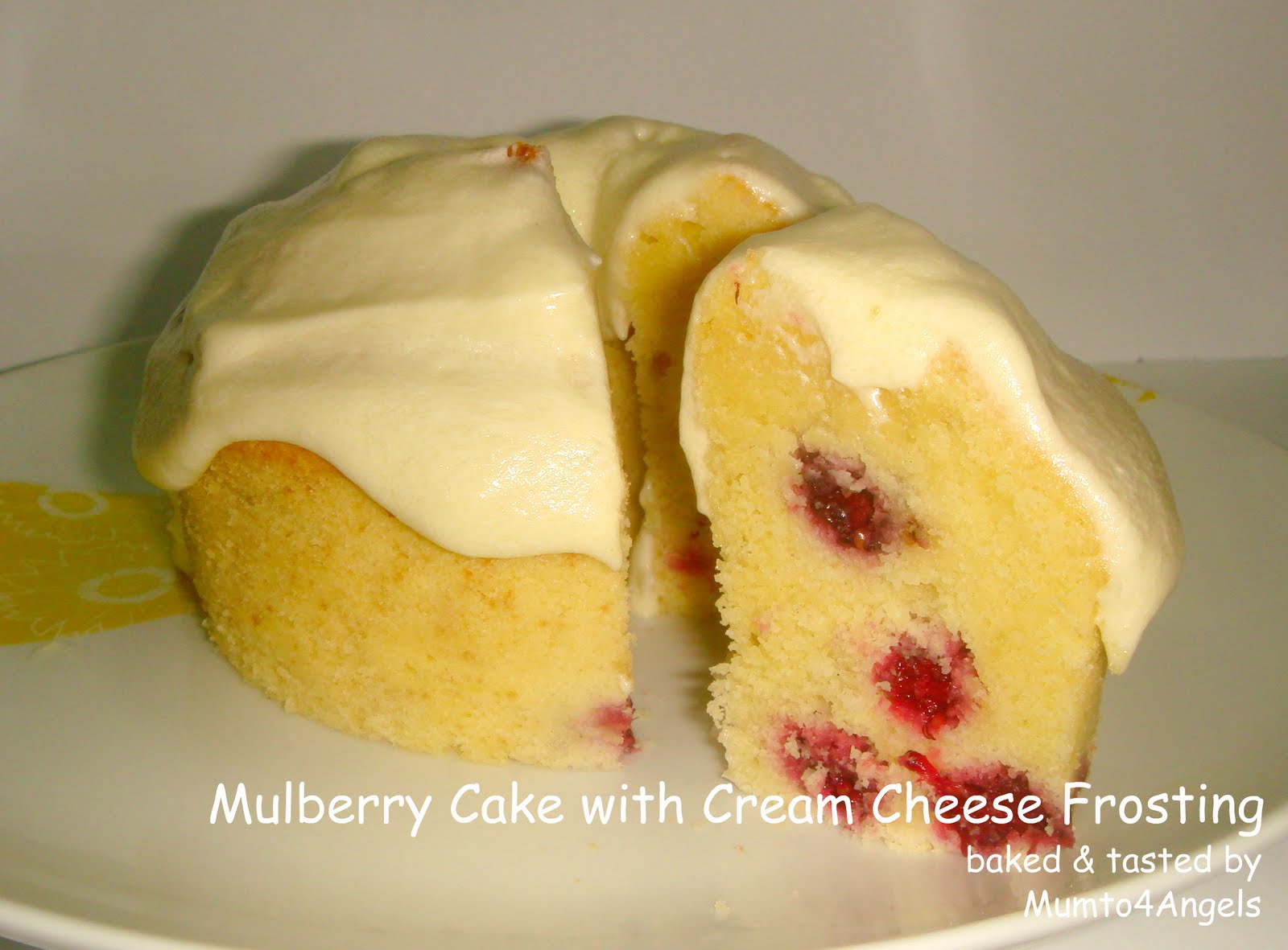 Mum to 4 Angels: MULBERRY CAKE WITH CREAM CHEESE FROSTING