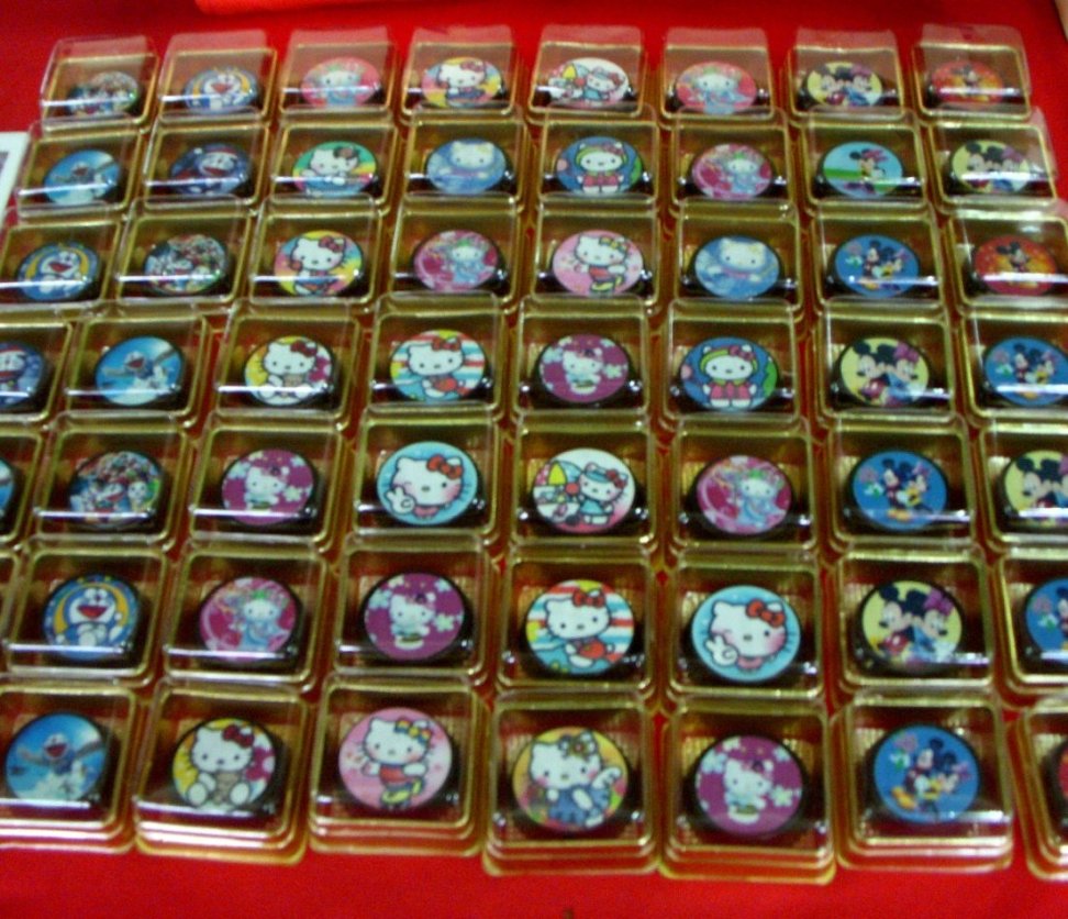 Bearylicious Cakes: Hello Kitty & Chocolate coated Oreo