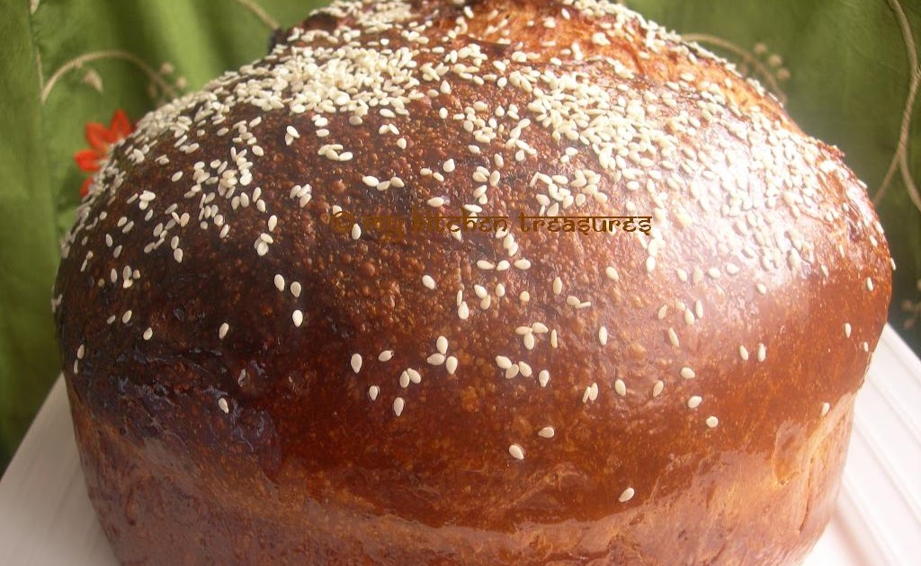 My Kitchen Treasures: Greek Celebration Bread