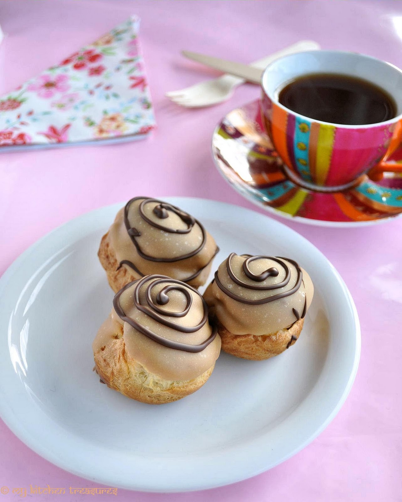 My Kitchen Treasures: Profiteroles with Coffee Cream and Coffee Glaze