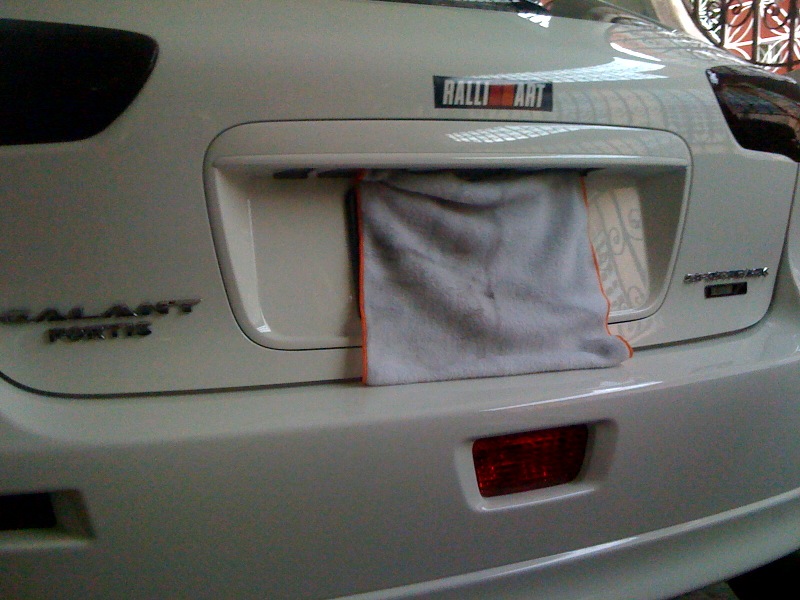 JAPANPARTS.COM: Galant Fortis rear fog