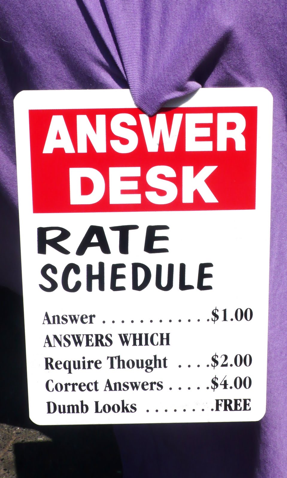 MANHATTAN DAILY PHOTO: DUMB LOOKS... FREE