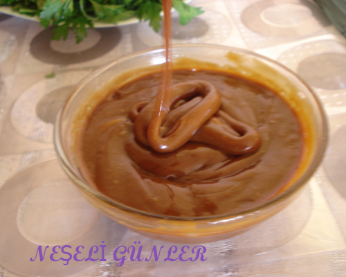 NEŞELİ MUTFAK: TAHİN PEKMEZ