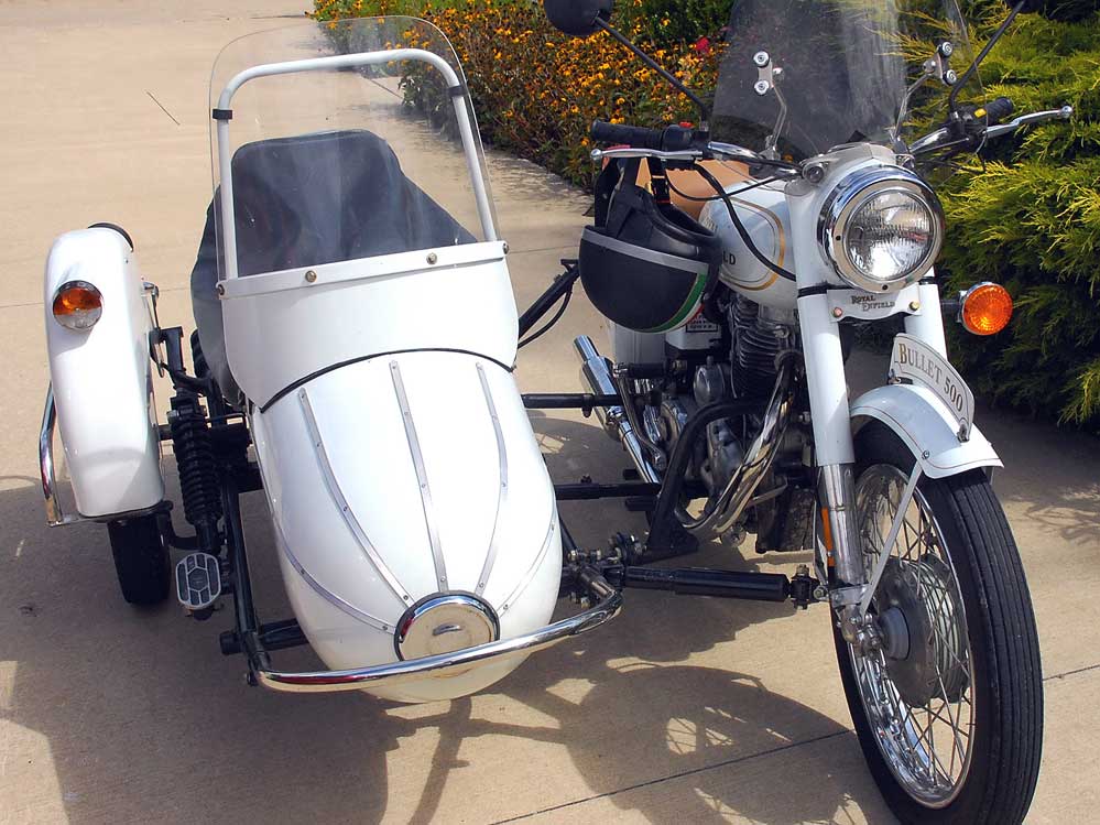 RoyalEnfields.com: Royal Enfield sidecar lights help put width to work ...