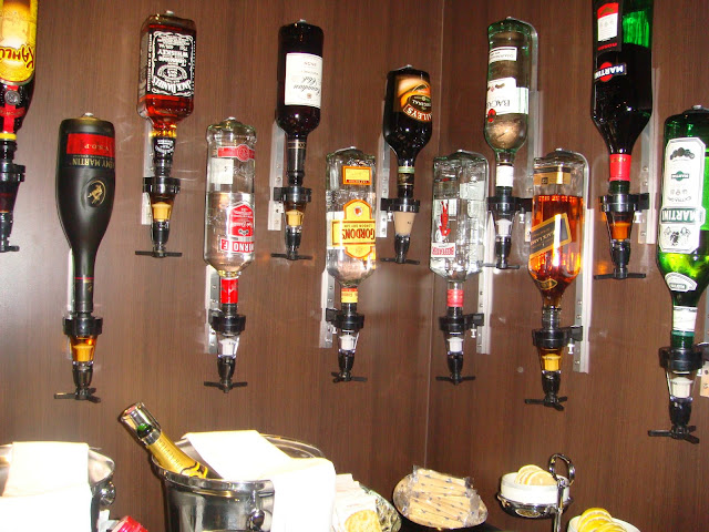 Singapore Airlines 865 & 237 ( SQ865 & SQ237 ) - Hong Kong to Singapore ...