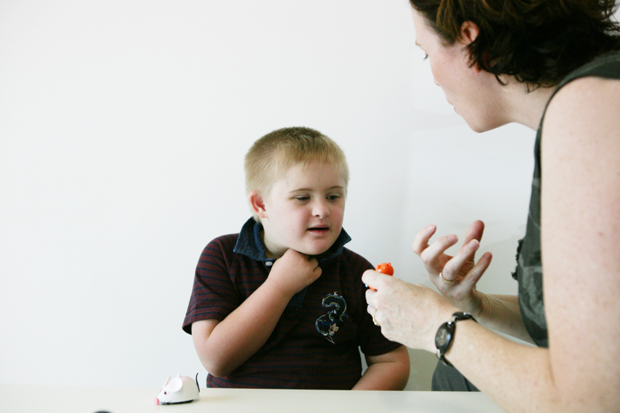 Talk And Share I Use Sign Language And Pictures talk-and-share-i-use-sign-language-and-pictures