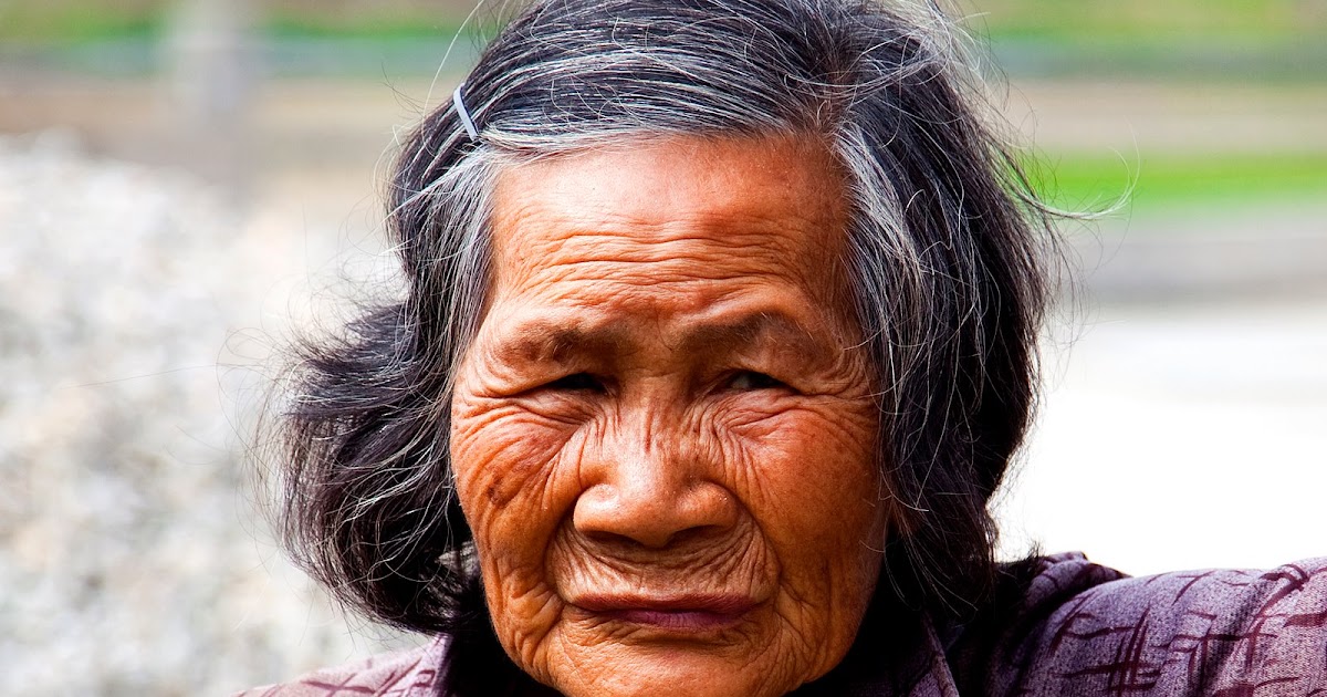 Simon and May: Random Old People In China