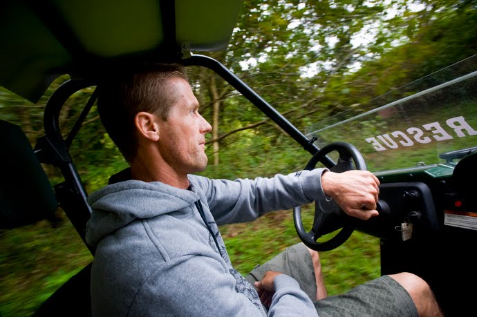 Elyse Butler Mallams - Hawaii Photographer: Danny Way - Men's Journal