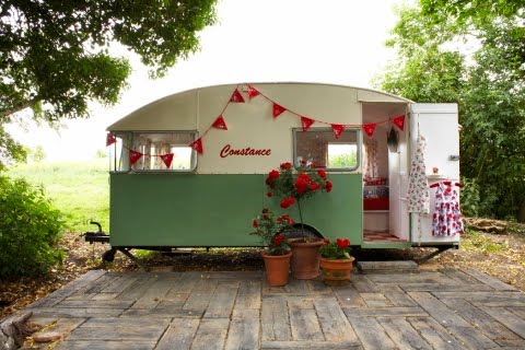 " Willow-May " Interiors: 1950's home built Caravan project