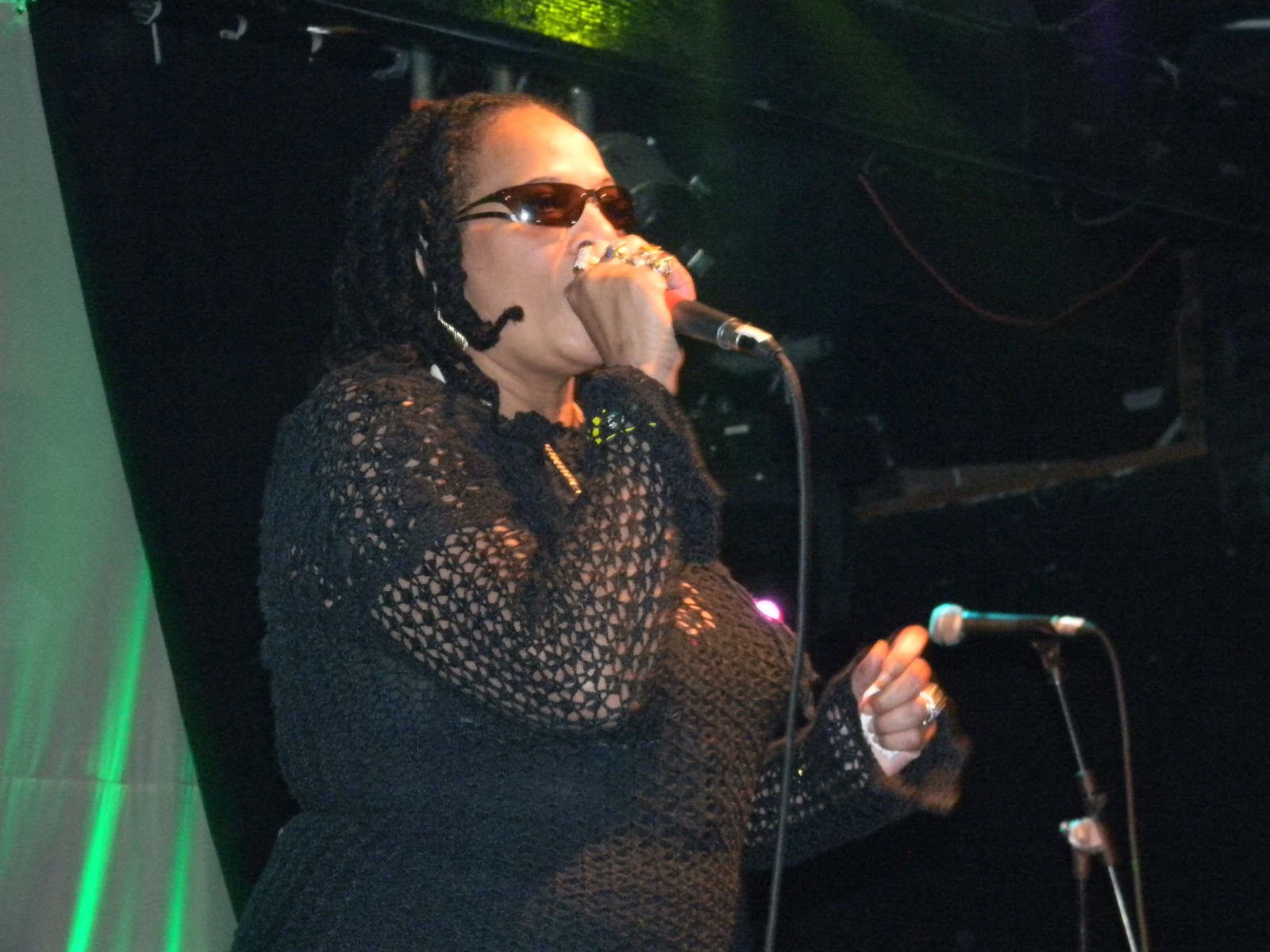 cultureshockmag.net: Sister Nancy rips it up at Dubquake 2010