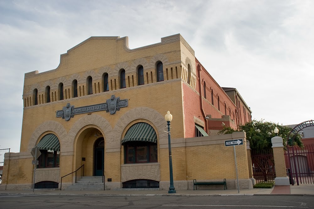 Jason and Melaina Photography: Waco Landmarks for Hillcrest