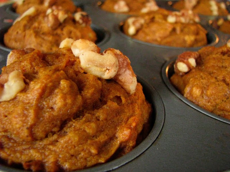 CakeWalk: Not-So-Exciting (Yet So Exciting) Pumpkin Muffins