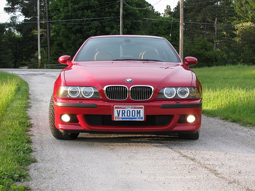 BMW M5: I love those Imola Red E39 M5s