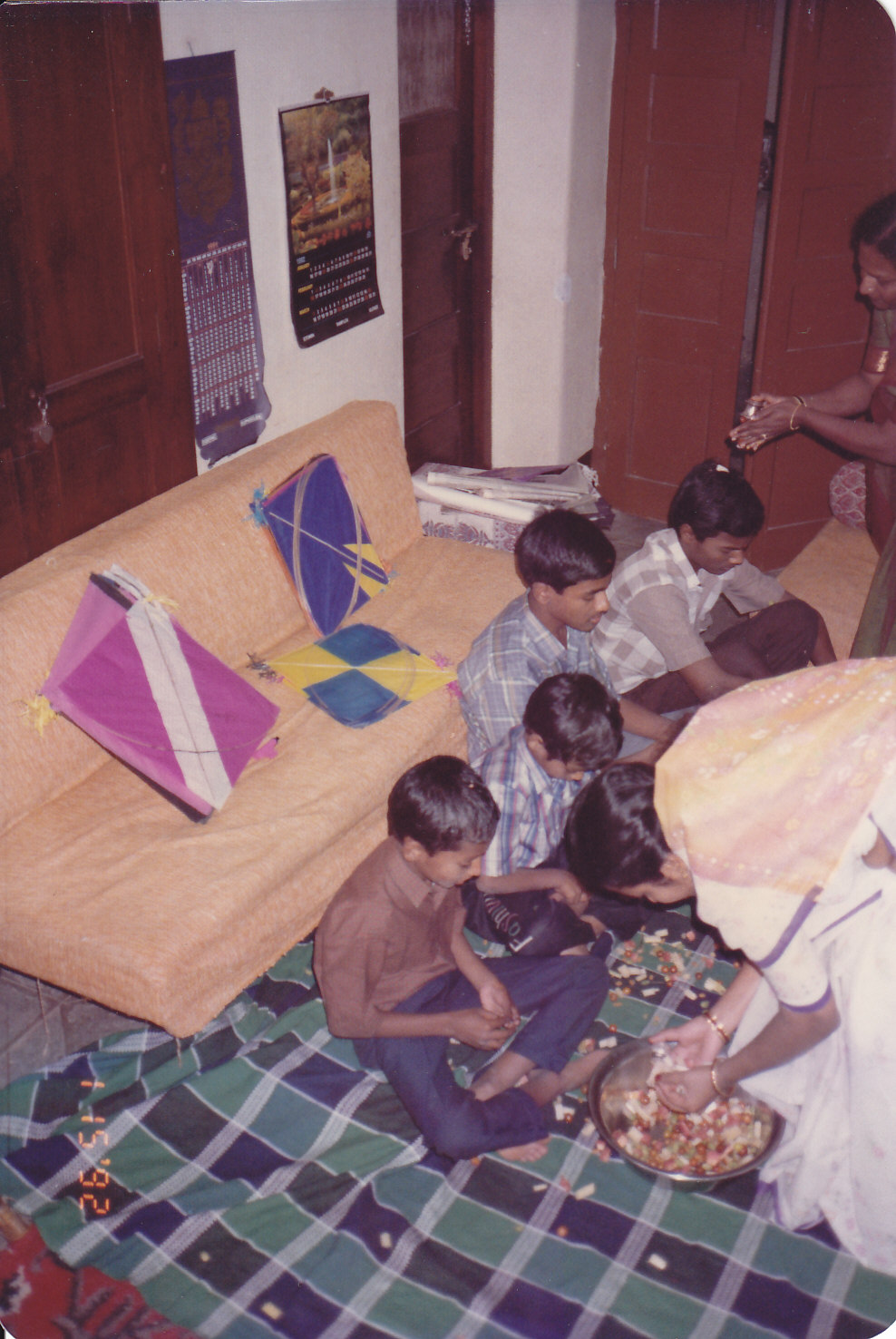 Raghu's column!: Sankranti – Bhogi Pandlu and Muggu.