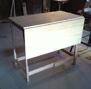 The Barn Board: Gate Leg Table - Part 2