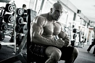 world bodybuilders pictures: croatian bodybuilder muscles damjanovic