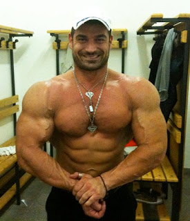 world bodybuilders pictures: charming italian muscles builders ...