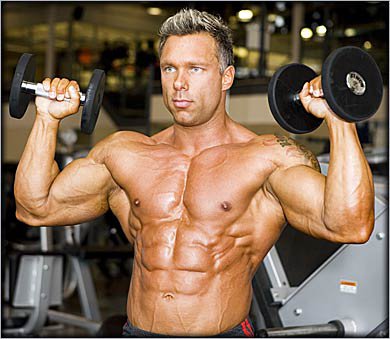 world bodybuilders pictures: bodybuilder larry vinette in fitness club