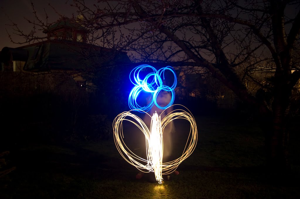 graffiti walls: 25 Amazing of Light Graffiti Picture Collection