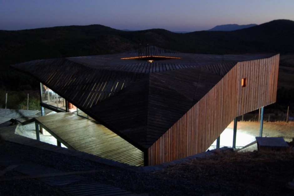 Kiltro House : By Supersudaka | housevariety