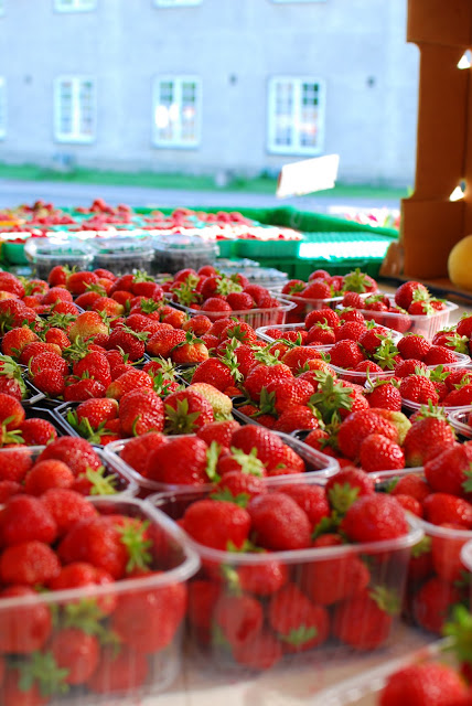 Nordic Nibbler: Norwegian Strawberries