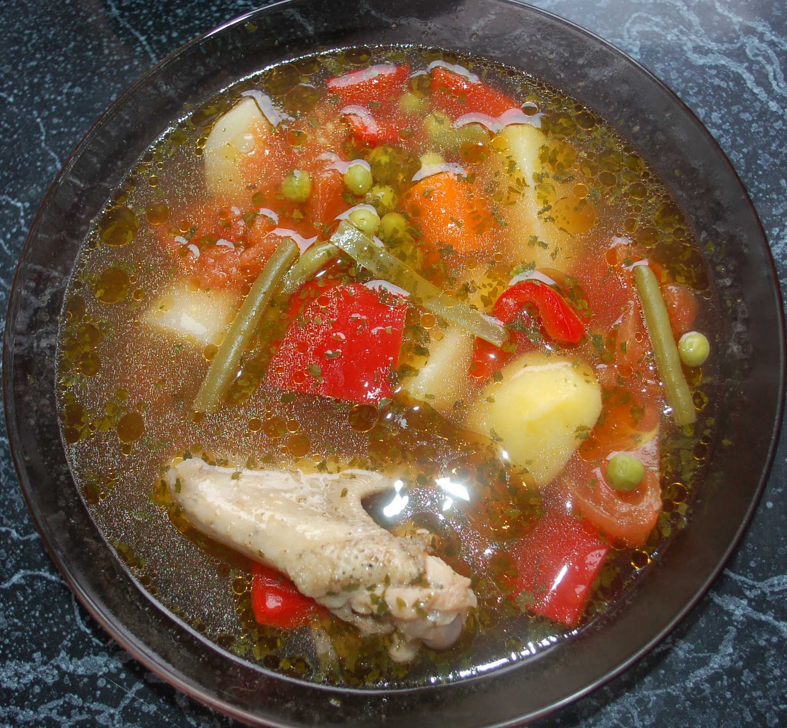 Retete culinare: Ciorba de pui cu legume