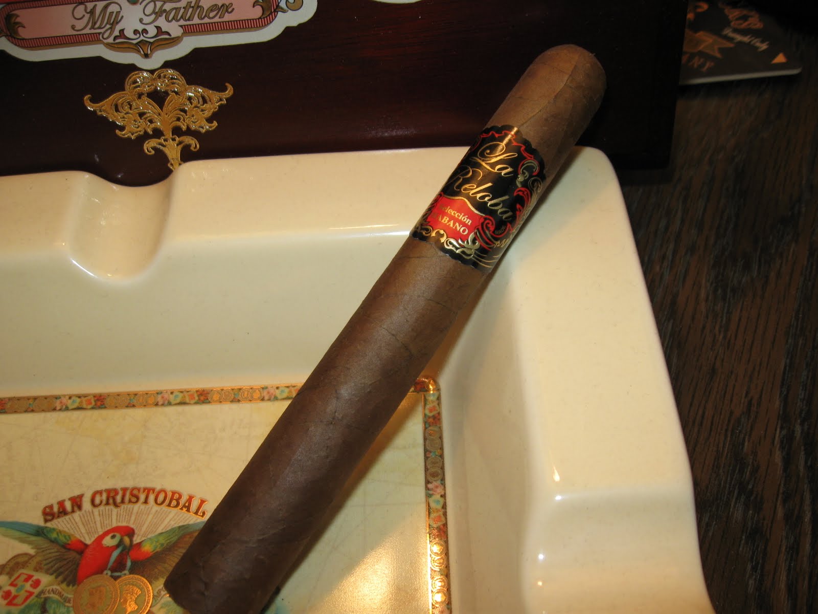 Cigar in hand: La Reloba Seleccion Habano