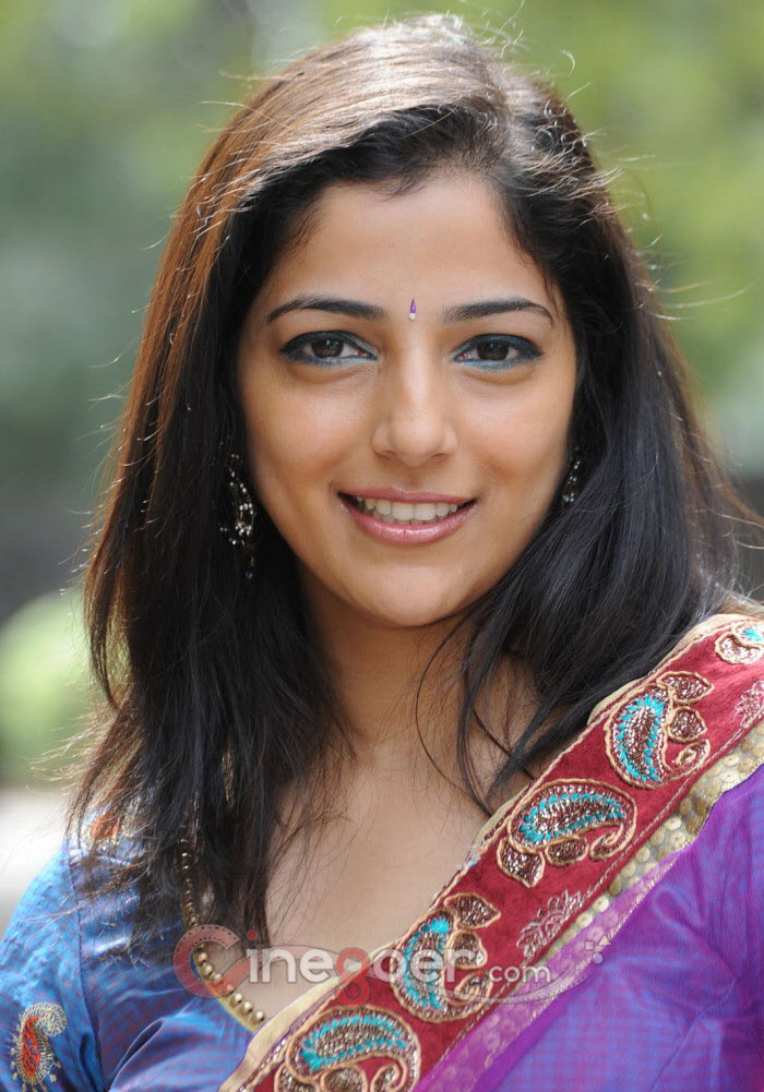 Nishanthi Evani Gallery, Nishanthi Evani Stills, Actres Nishanthi Evani ...