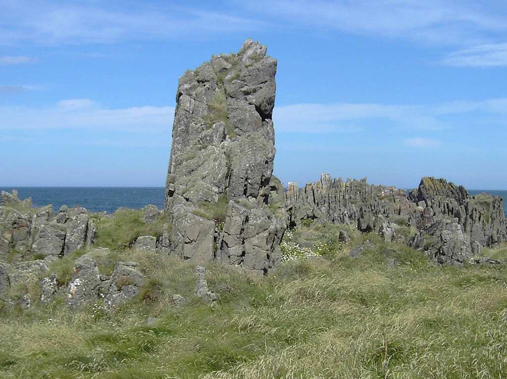 Turn Left at Bognor Pier: Walk 186 -- Portsoy, via Cullen & Portknockie ...