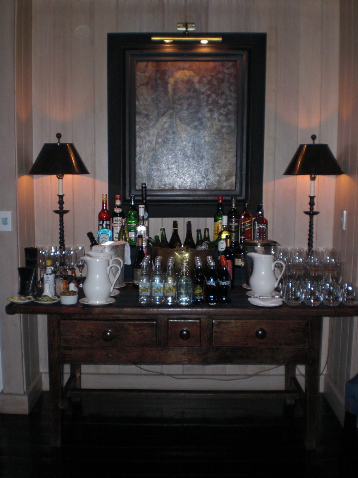 MannerOfStyle: Stylist Tips For Arranging Your Bar