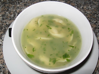 ANDREA'S COOKING: AGNOLINE - CAPELETTI IN BRODO