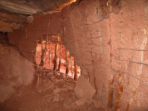 Moxitlan: Del Jacal al Superadobe