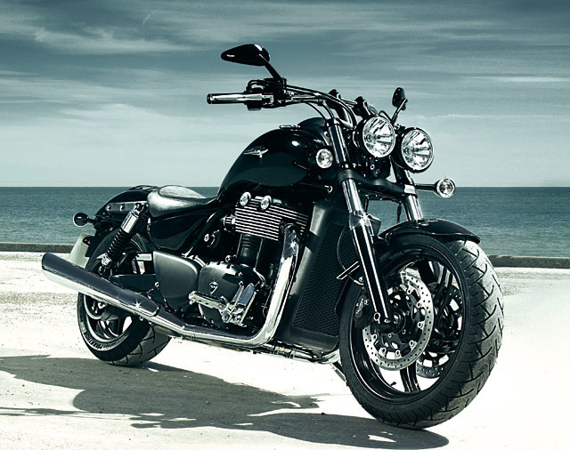 motostrefa: Triumph Thunderbird Storm