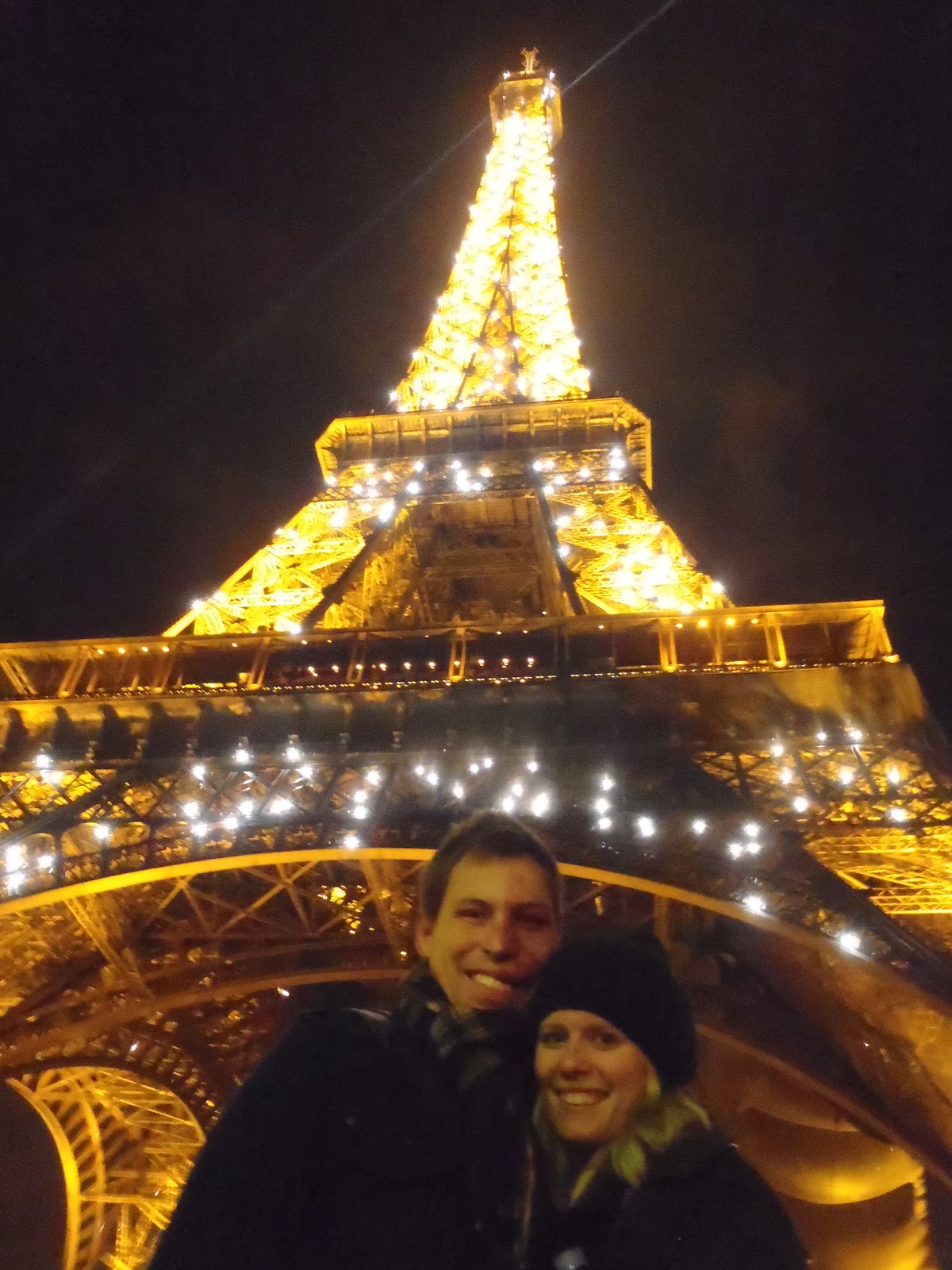 The Adventures of the Small and Mighty: Paris je t'aime