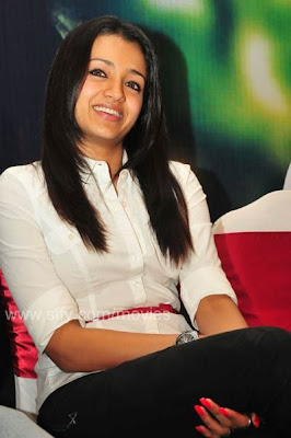 Beautiful Actress Trisha Photos, Trisha Profile: Million Dollar Smile ...