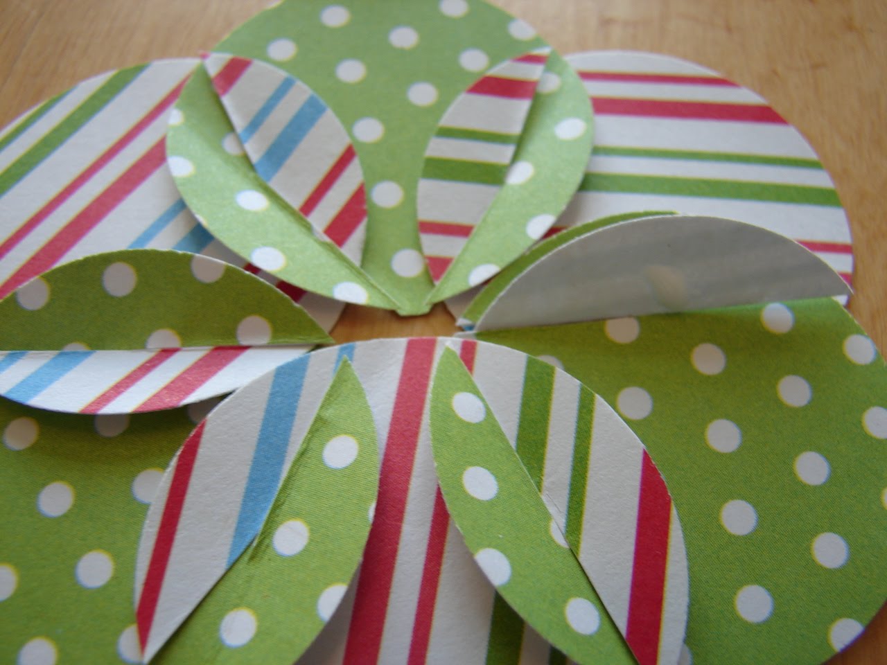 She's a Sassy Lady: Bloom - A flower tutorial!